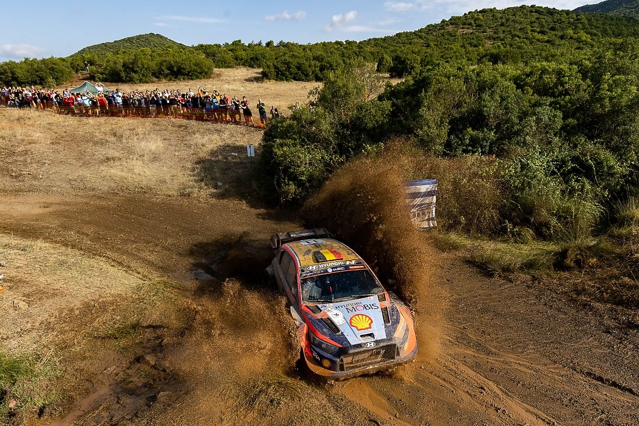 一連六天世界越野汽車錦標賽（WRC）希臘站之旅 近距離感受世界其中一個瘋狂賽車項目 | 香港及澳門蜆殼